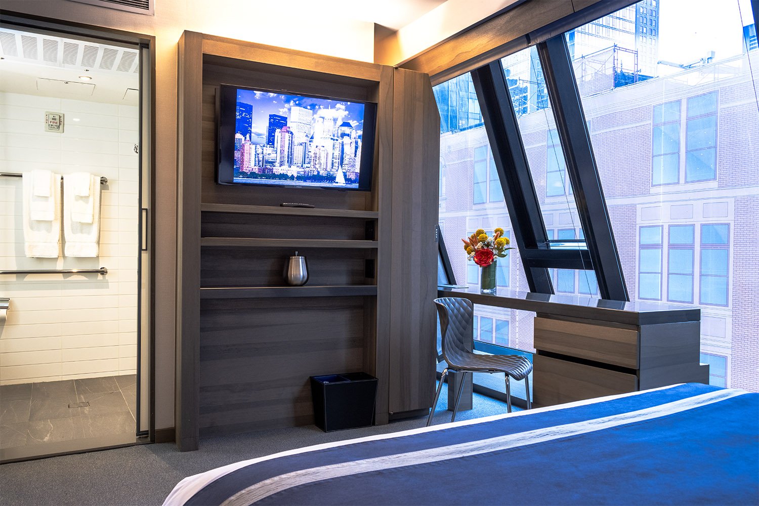 Superior Queen - The Carnegie Hotel